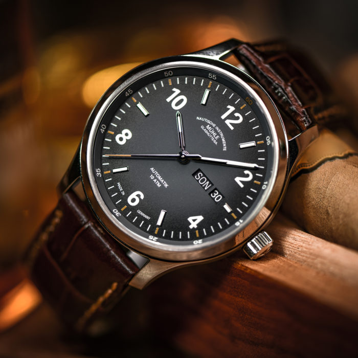 Lunova Day/Date | Light & Resistant | Mühle-Glashütte