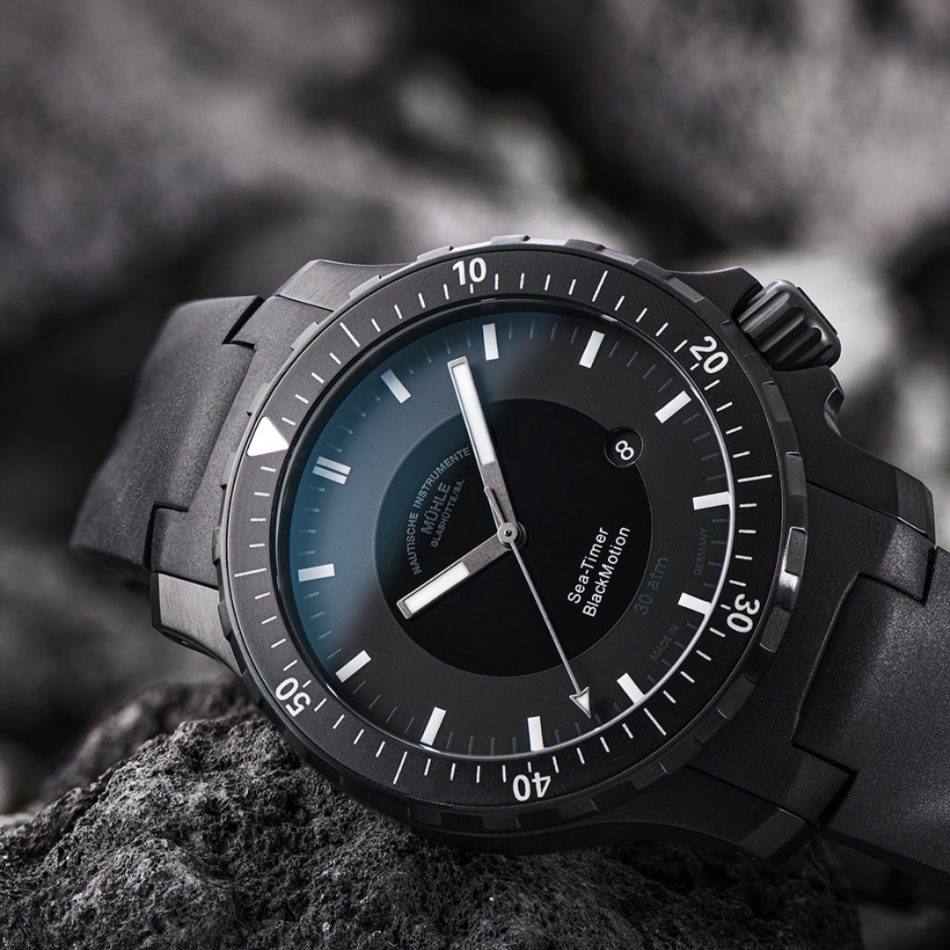 Even more seaworthy: Sea-Timer BlackMotion with rubber strap - Mühle ...